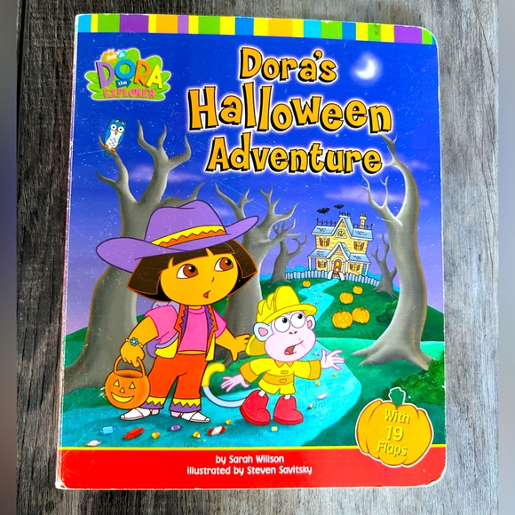Nickelodeon | Other | Doras Halloween Adventure Hardcover Board Book ...